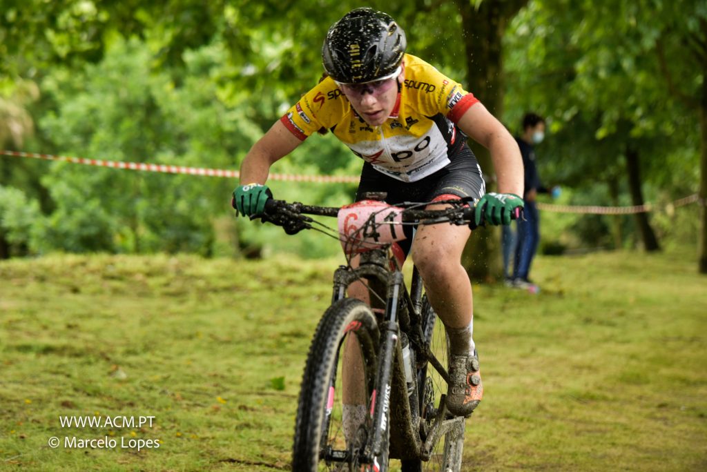 Ilda Pereira e Marta Branco dominam em Guimarães – Desportivo do Minho